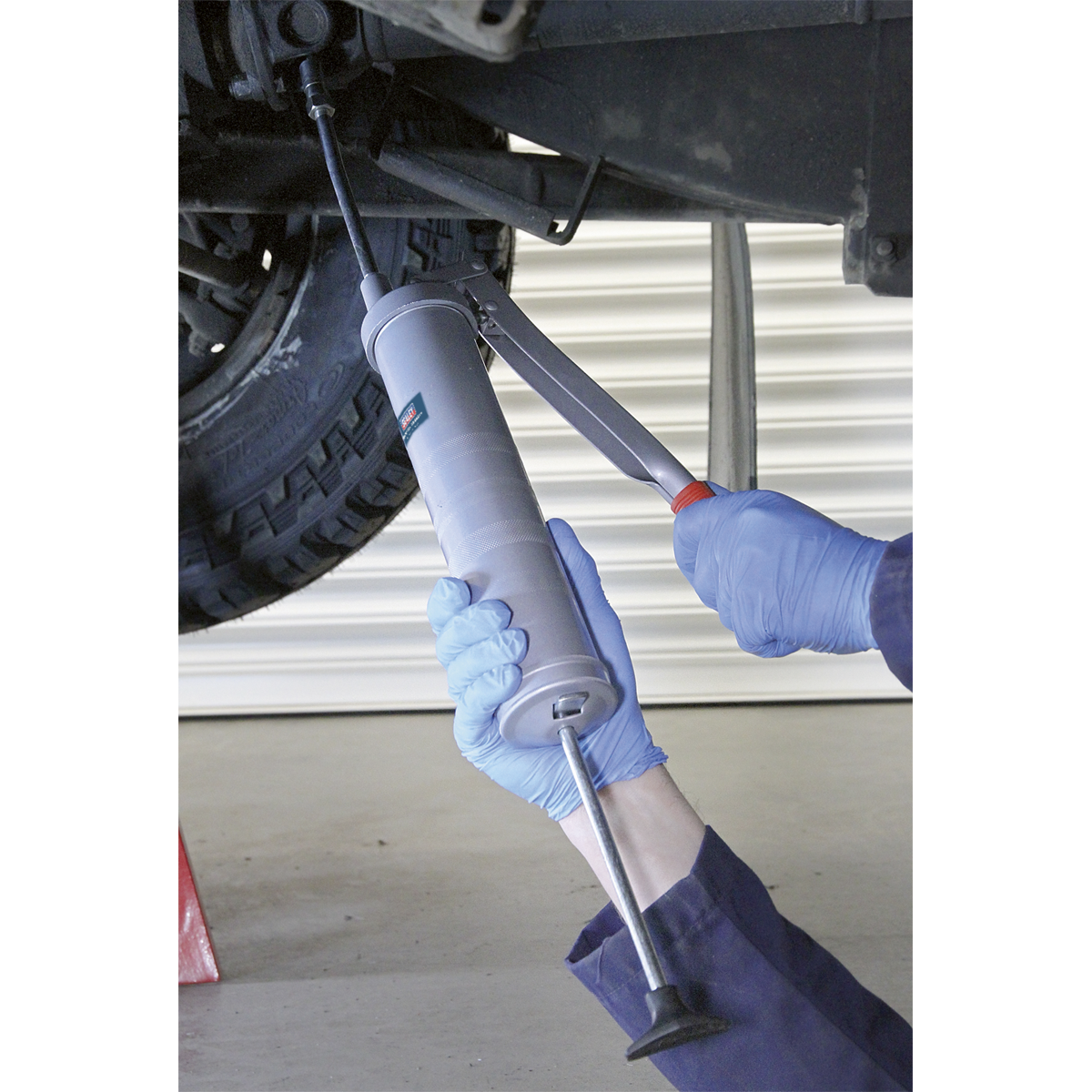 3-Way Fill Manual Grease Gun – Lambfell - Agri & Industrial Spare Parts